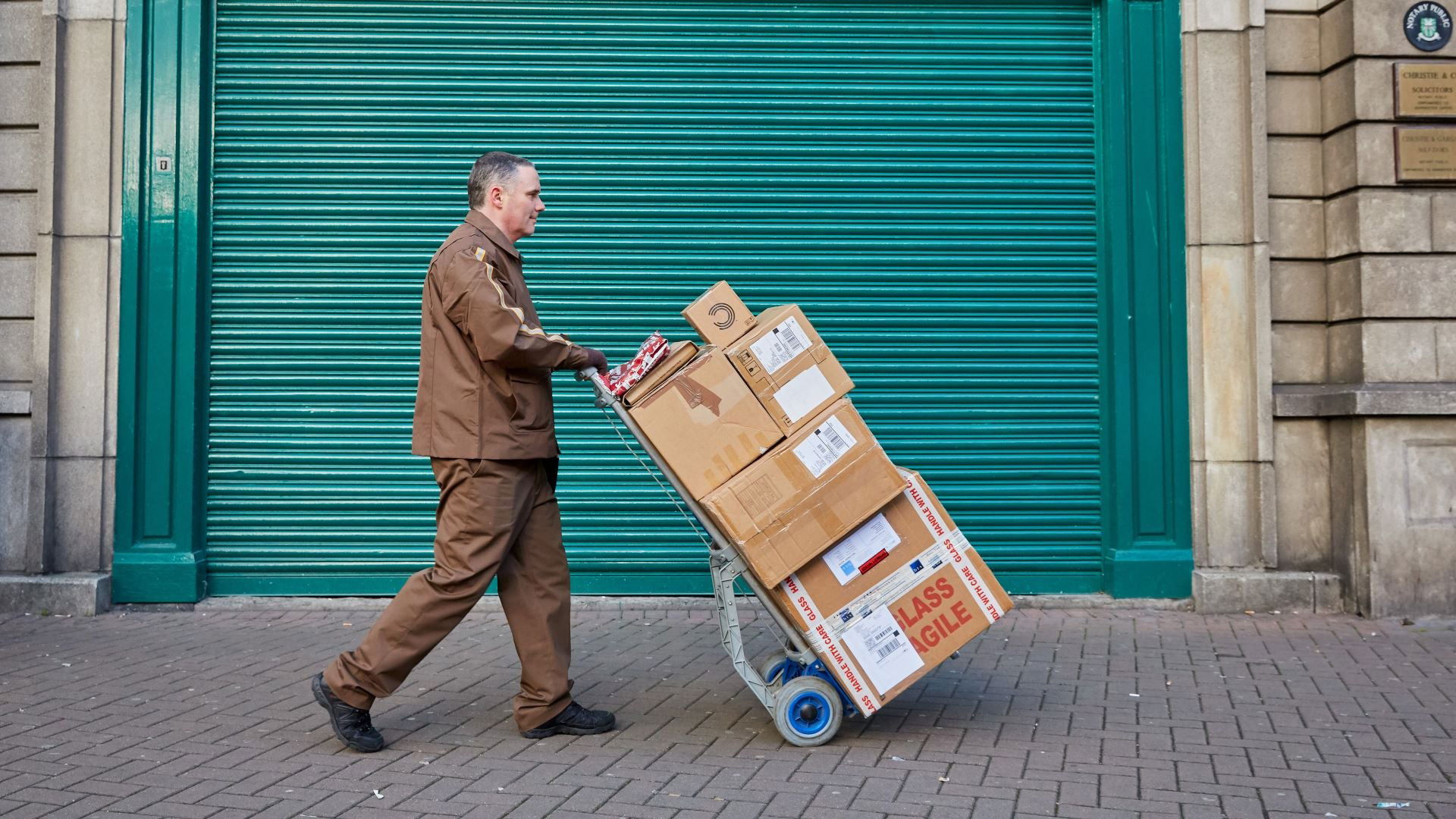New UPS tool helps online shoppers calculate import fees before buying ... New UPS tool helps online shoppers calculate import fees before buying ...